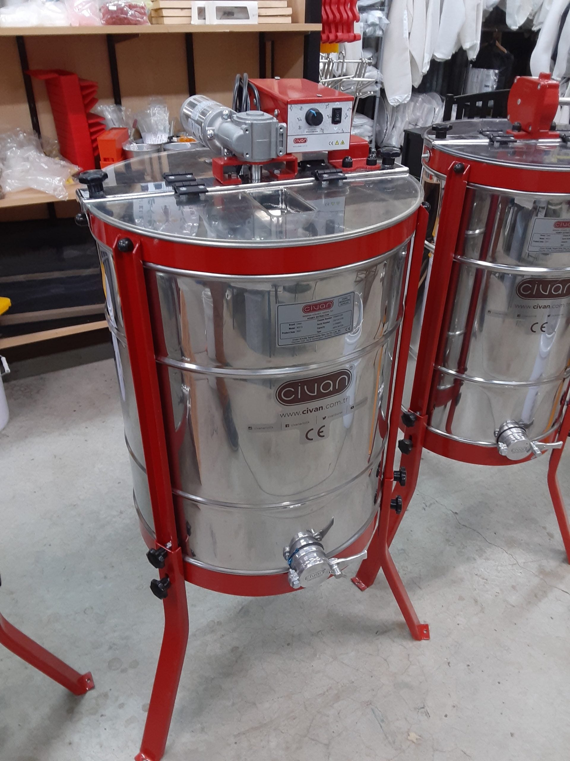 Civan Electric 6/6/3 Honey Extractor | Maple Bend Bee Supply 931-670-6862